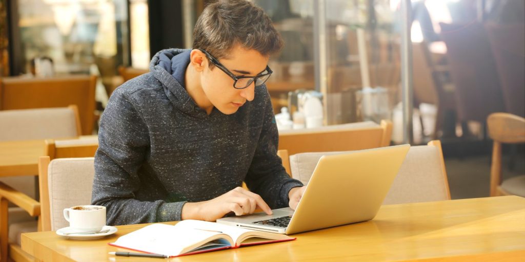 ¿Qué es un programa de pathway en Canadá? - Global Connection